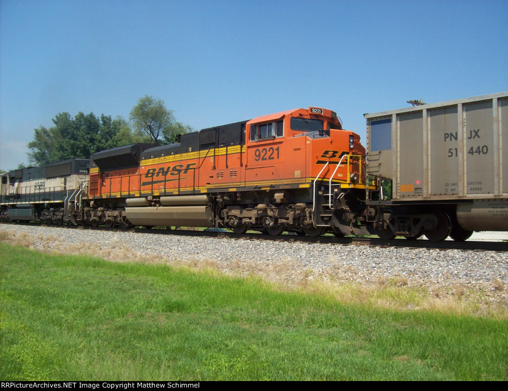 BNSF 9221